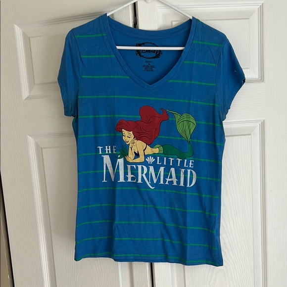 Disney | Tops | Disney Blue Short Sleeve Tee With The Little Mermaid ...